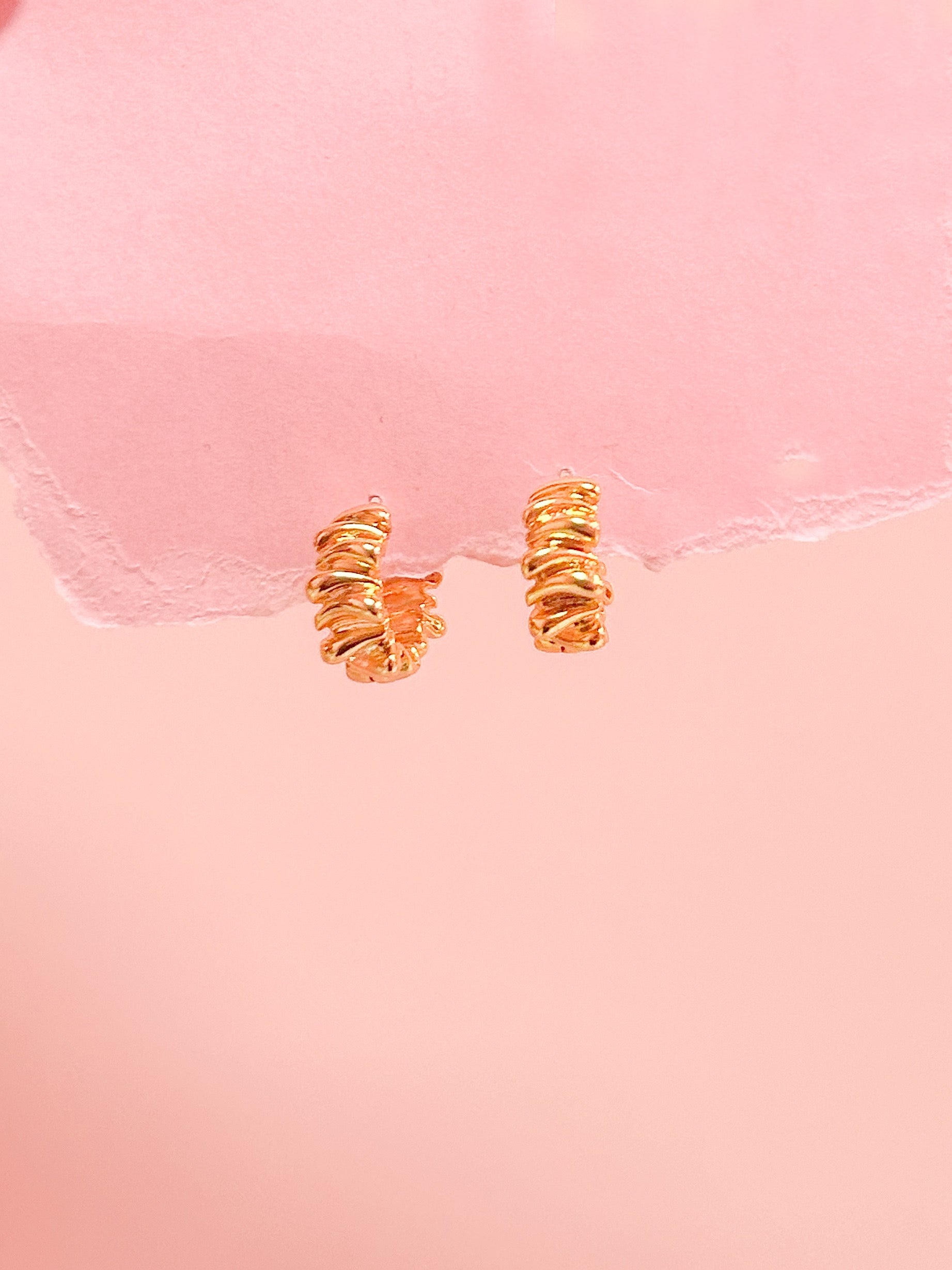 Chunky gold arracadas – Mindora Collection