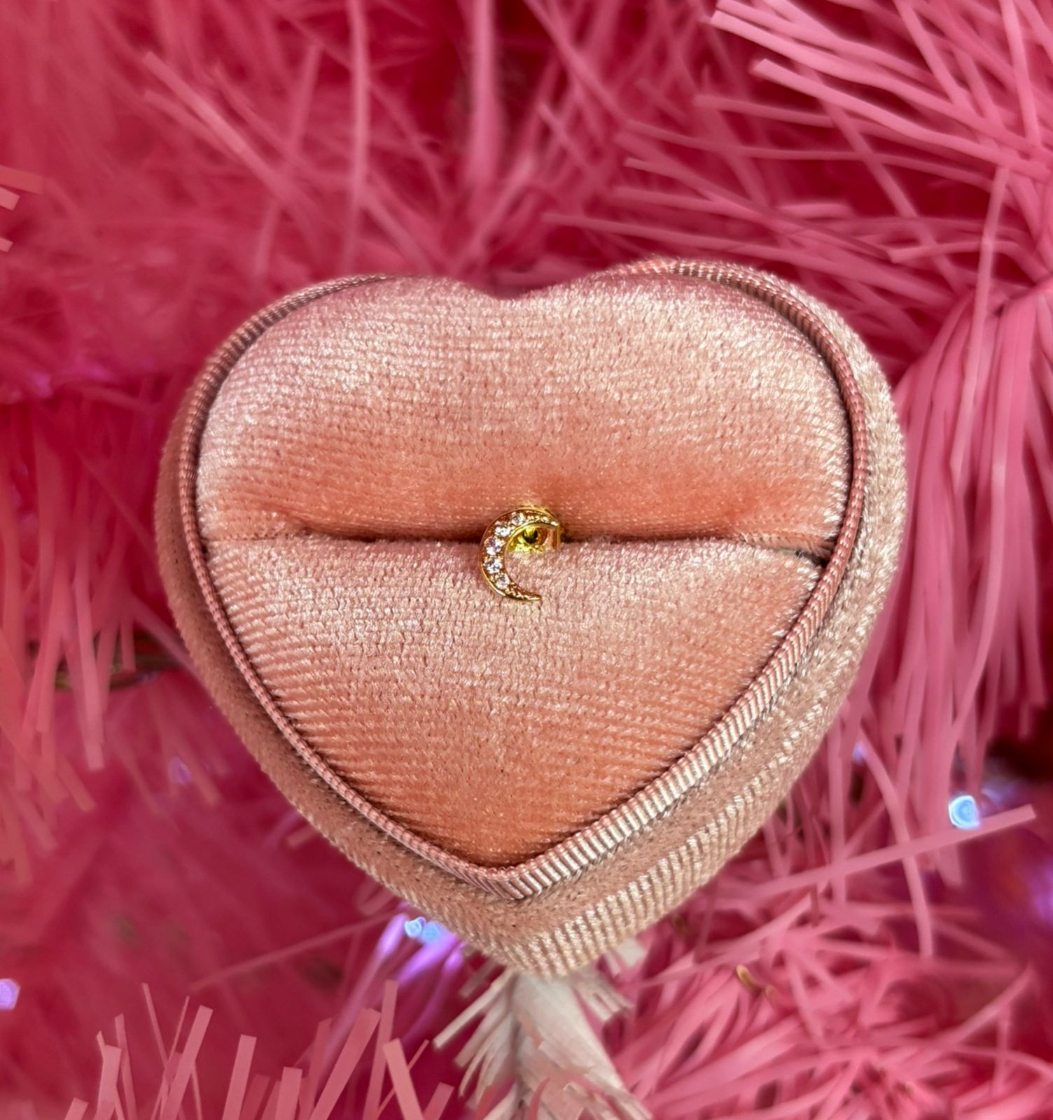 Golden Moonlight Earring 🌙 – Mindora Collection