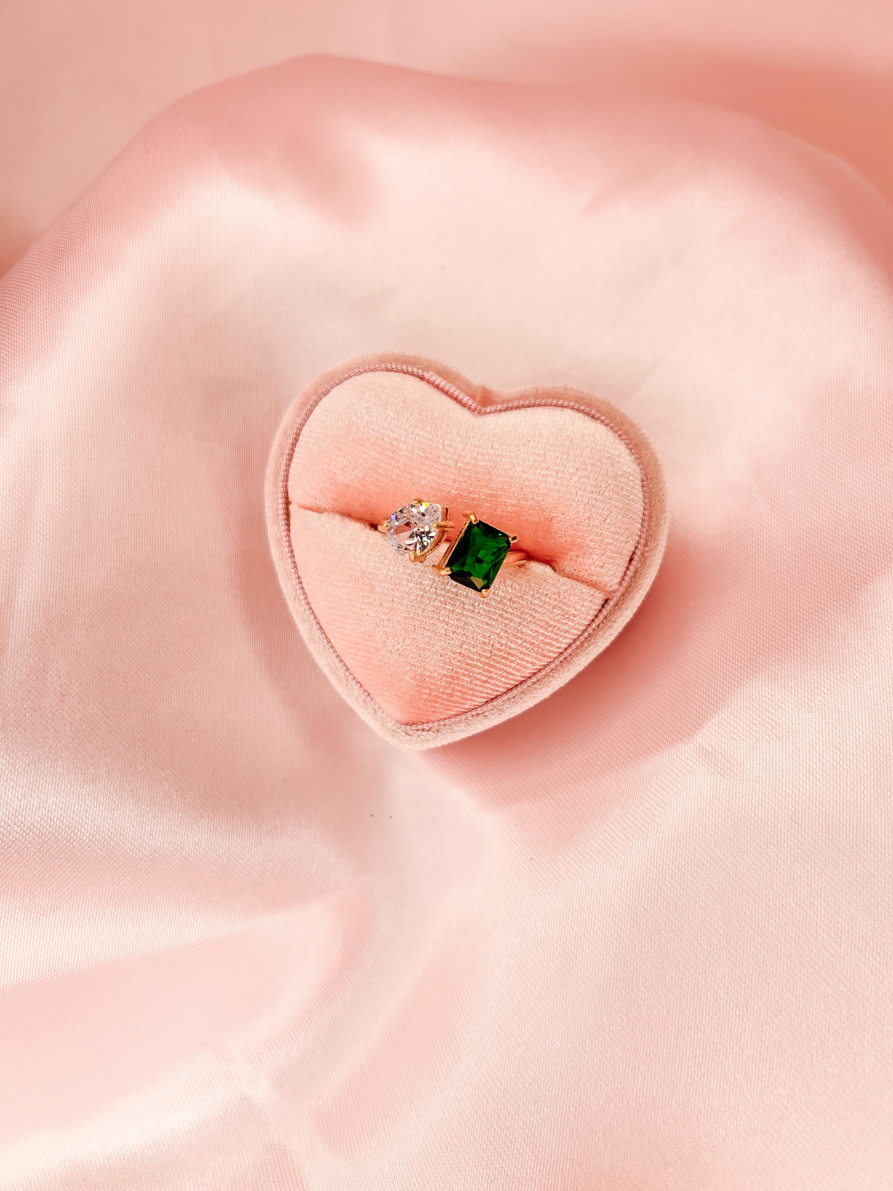 Ari Esmerald 7 Rings ♡ – Mindora Collection