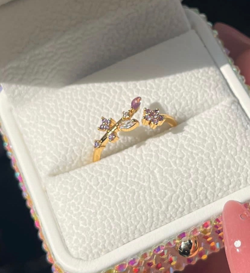 Lily Ring – Mindora Collection