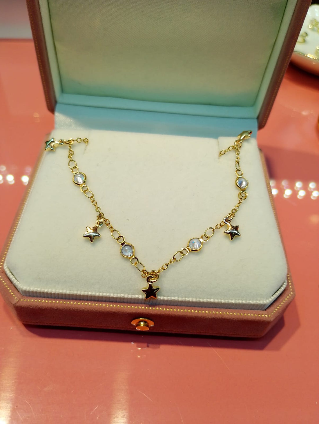 Mindora Collection